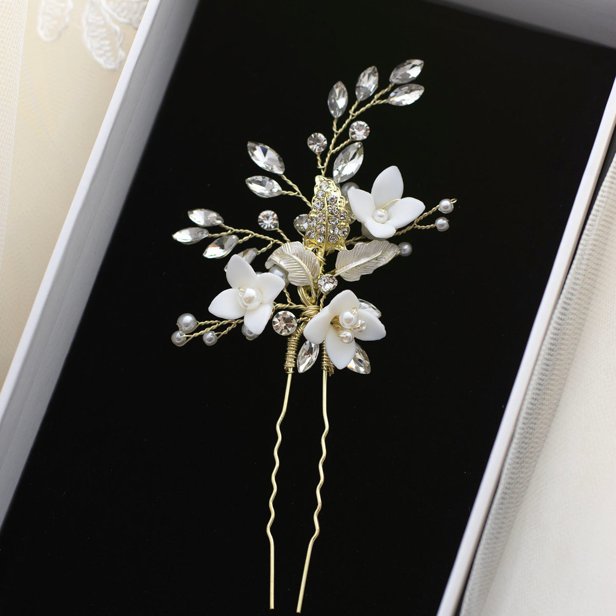 Lilith - Gold – Windsor Bridal Jewellery Worldwide